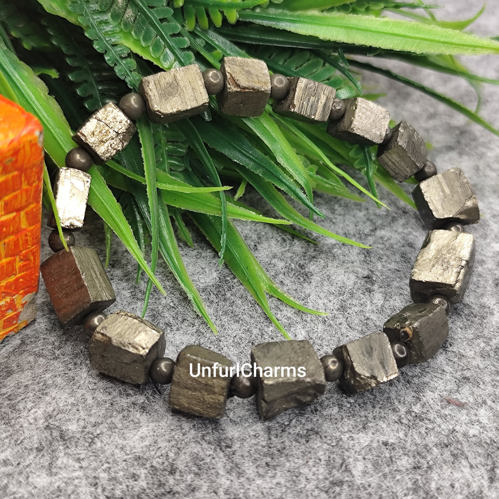 Cubbed Pyrite Bracelet – UnfurlCharms